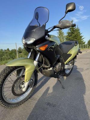 Априлия Pegaso 2003 в Тельшяй, объемом двигателя 0.65 л и пробегом 32 тыс. км за 1550 €, фото  на AUTOMOTO.COM.LV