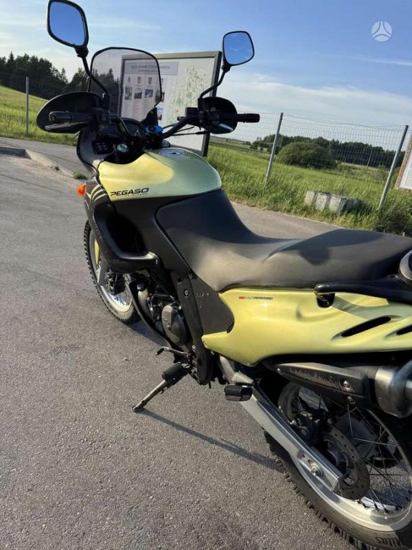 Aprilia Pegaso 2003 in Telschi, with an engine capacity of 0.65 L and mileage of 32 thousand km for 1550 €, photo 4 on AUTOMOTO.COM.LV