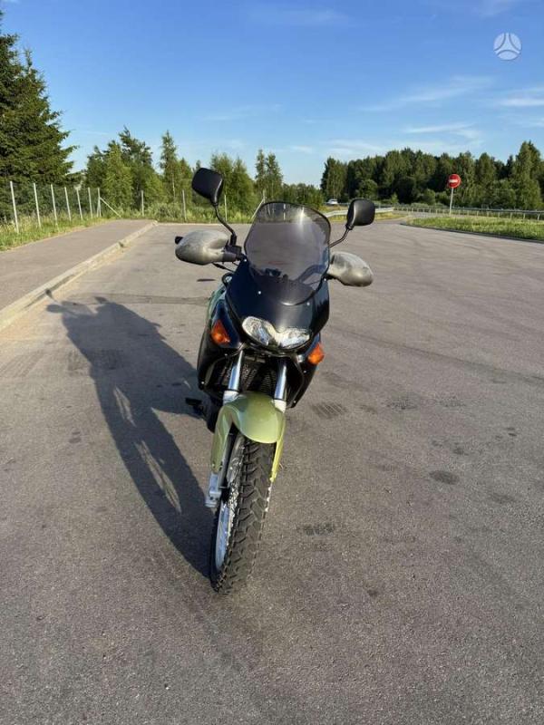 Aprilia Pegaso 2003 in Telschi, with an engine capacity of 0.65 L and mileage of 32 thousand km for 1550 €, photo 8 on AUTOMOTO.COM.LV