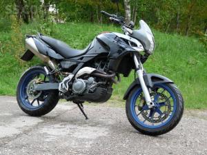 Априлия Pegaso 2006 в Рига, объемом двигателя 0.66 л и пробегом 0 тыс. км за 2899 €, фото 4 на AUTOMOTO.COM.LV