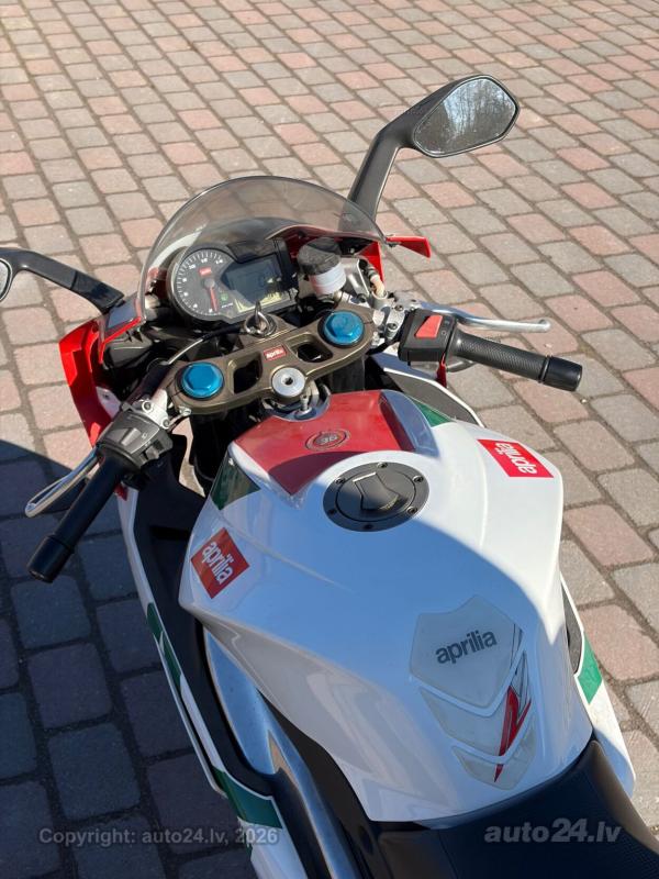 Pelēks Aprilia RS 125 2012 Paide, ar dzinēja tilpumu 0.14 L un nobraukumu 13 tūkst. km par 3000 €, foto 6 vietnē AUTOMOTO.COM.LV