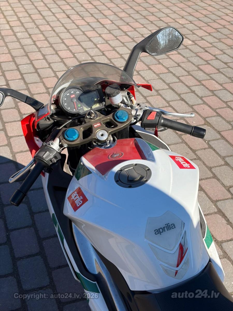 Pelēks Aprilia RS 125 2012 Paide, ar dzinēja tilpumu 0.14 L un nobraukumu 13 tūkst. km par 3000 €, foto 6 vietnē AUTOMOTO.COM.LV