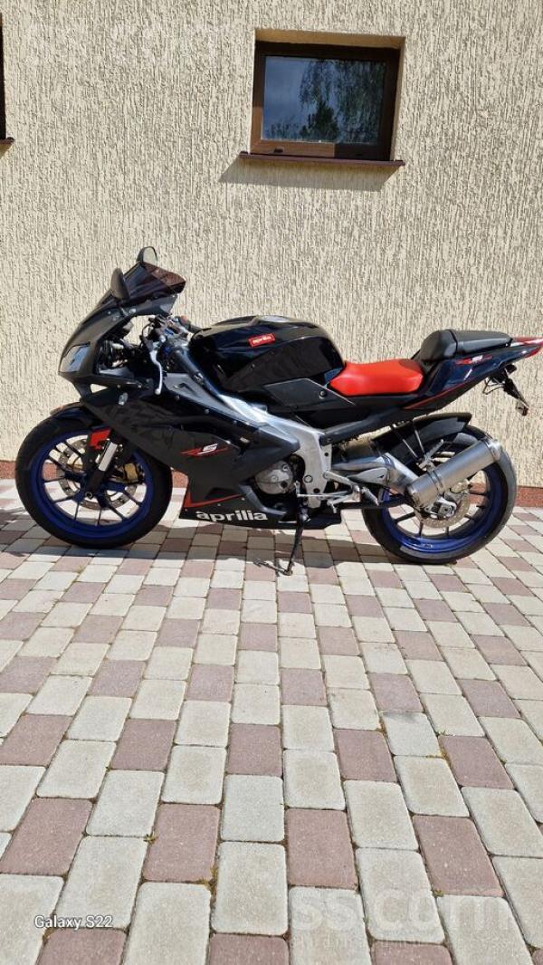 Aprilia RS 125 2007 Rēzekne, ar dzinēja tilpumu 0.13 L un nobraukumu 0 tūkst. km par 2200 €, foto 1 vietnē AUTOMOTO.COM.LV