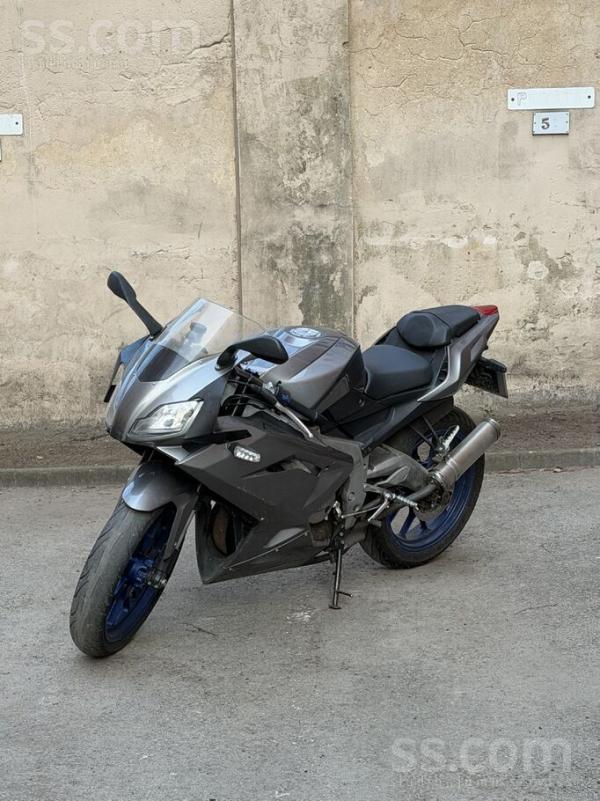 Aprilia RS 125 2009 in Riga, with an engine capacity of 0.13 L and mileage of 0 thousand km for 1900 €, photo 4 on AUTOMOTO.COM.LV