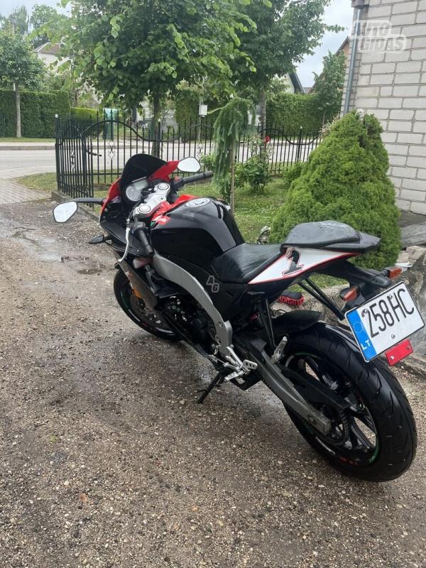 Melns Aprilia RS 2013 Telšiai, ar dzinēja tilpumu 0.13 L un nobraukumu 42 tūkst. km par 1500 €, foto 4 vietnē AUTOMOTO.COM.LV