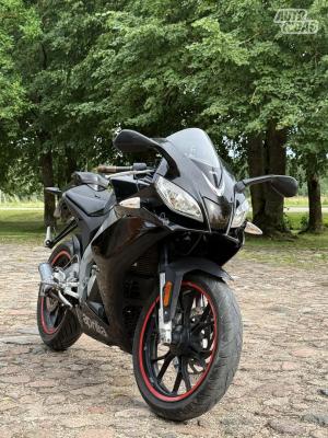 Melns Aprilia RS 2014 Biržai, ar dzinēja tilpumu 0.05 L un nobraukumu 15 tūkst. km par 1700 €, foto 3 vietnē AUTOMOTO.COM.LV