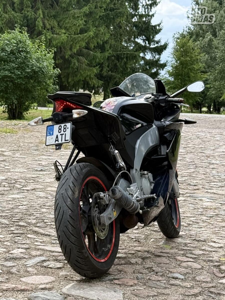 Melns Aprilia RS 2014 Biržai, ar dzinēja tilpumu 0.05 L un nobraukumu 15 tūkst. km par 1700 €, foto 4 vietnē AUTOMOTO.COM.LV