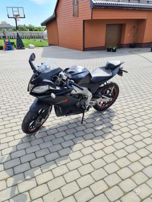 Black Aprilia RS 2014 in Gargzdai, with an engine capacity of 50.00 L and mileage of 20 thousand km for 3000 €, photo 4 on AUTOMOTO.COM.LV