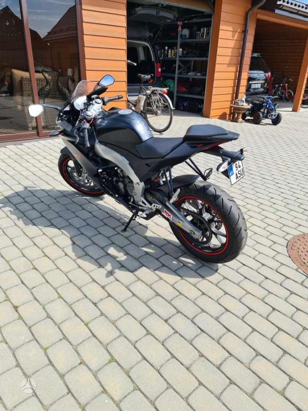 Melns Aprilia RS 2014 Gargždai, ar dzinēja tilpumu 50.00 L un nobraukumu 20 tūkst. km par 3000 €, foto 2 vietnē AUTOMOTO.COM.LV