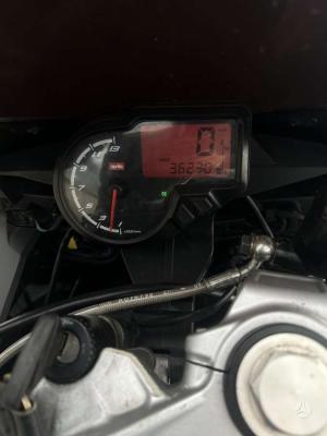 Black Aprilia RS 2015 in Panevezys, with an engine capacity of 0.13 L and mileage of 36 thousand km for 1250 €, photo 9 on AUTOMOTO.COM.LV