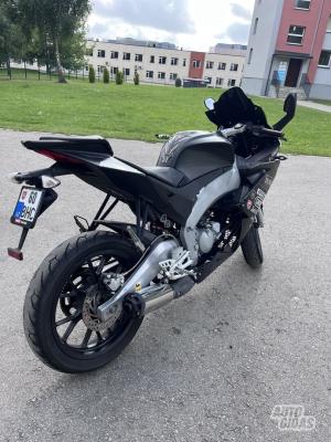 Melns Aprilia RS 2015 Klaipėda, ar dzinēja tilpumu 0.05 L un nobraukumu 27 tūkst. km par 1750 €, foto 4 vietnē AUTOMOTO.COM.LV