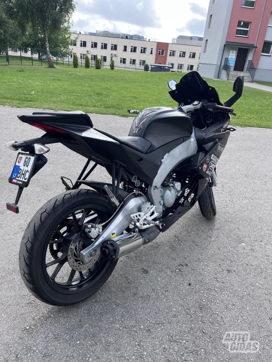 Melns Aprilia RS 2015 Klaipėda, ar dzinēja tilpumu 0.05 L un nobraukumu 27 tūkst. km par 1750 €, foto 4 vietnē AUTOMOTO.COM.LV