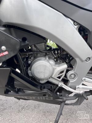 Melns Aprilia RS 2015 Klaipėda, ar dzinēja tilpumu 0.05 L un nobraukumu 27 tūkst. km par 1750 €, foto 13 vietnē AUTOMOTO.COM.LV