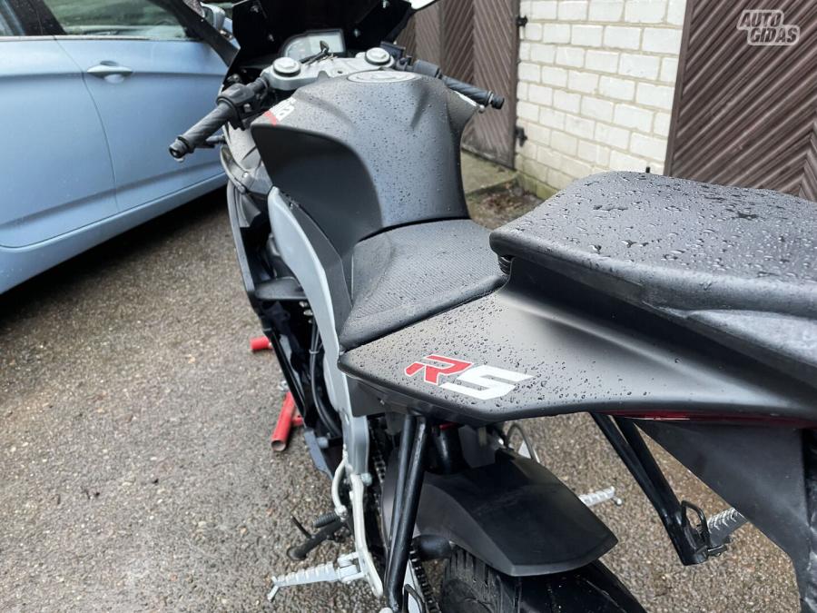 Black Aprilia RS 2016 in Silute, with an engine capacity of 0.05 L and mileage of 16 thousand km for 1930 €, photo 13 on AUTOMOTO.COM.LV