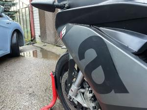 Black Aprilia RS 2016 in Silute, with an engine capacity of 0.05 L and mileage of 16 thousand km for 1930 €, photo 15 on AUTOMOTO.COM.LV