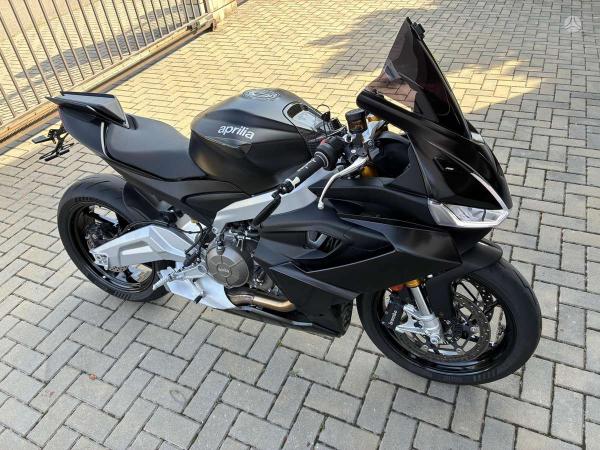 Melns Aprilia RS 2023 Viļņa, ar dzinēja tilpumu 0.66 L un nobraukumu 6 tūkst. km par 7700 €, foto 2 vietnē AUTOMOTO.COM.LV