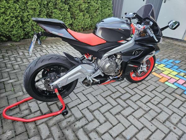Melns Aprilia RS 2023 Kauņa, ar dzinēja tilpumu 0.66 L un nobraukumu 12 tūkst. km par 6900 €, foto 7 vietnē AUTOMOTO.COM.LV