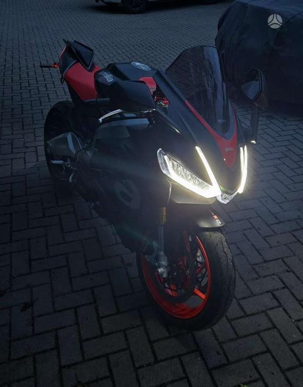 Melns Aprilia RS 2023 Kauņa, ar dzinēja tilpumu 0.66 L un nobraukumu 12 tūkst. km par 6900 €, foto 9 vietnē AUTOMOTO.COM.LV