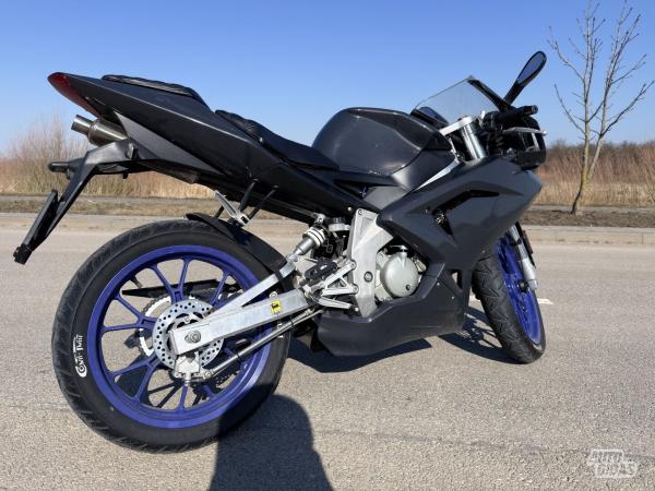 Pelēks Aprilia RS 2009 Viļņa, ar dzinēja tilpumu 0.05 L un nobraukumu 39 tūkst. km par 1500 €, foto 4 vietnē AUTOMOTO.COM.LV