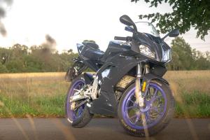 Grey Aprilia RS 2009 in Kursenai, with an engine capacity of 50.00 L and mileage of 41 thousand km for 1700 €, photo 3 on AUTOMOTO.COM.LV