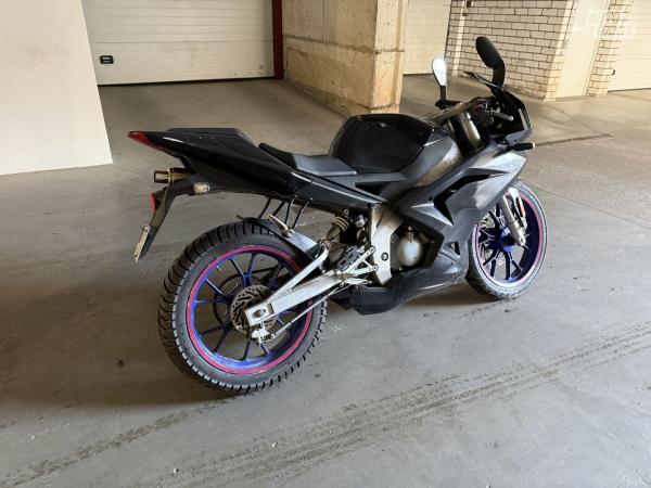 Aprilia RS 2008 Viļņa, ar dzinēja tilpumu 0.00 L un nobraukumu 0 tūkst. km par 1000 €, foto 4 vietnē AUTOMOTO.COM.LV