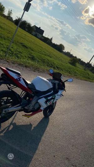 Aprilia RS 2009 Marijampole, ar dzinēja tilpumu 50.00 L un nobraukumu 23 tūkst. km par 2200 €, foto 4 vietnē AUTOMOTO.COM.LV