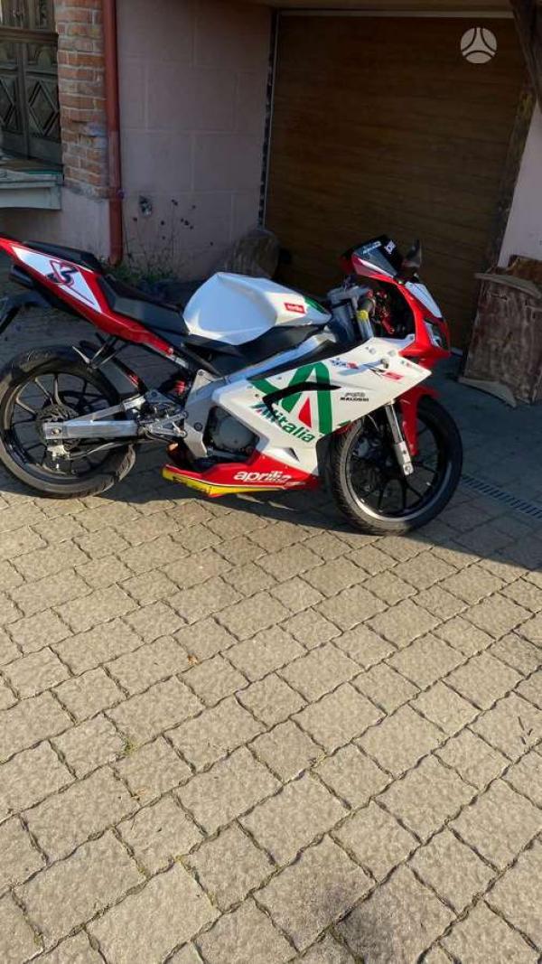 Aprilia RS 2009 Marijampole, ar dzinēja tilpumu 50.00 L un nobraukumu 23 tūkst. km par 2200 €, foto 5 vietnē AUTOMOTO.COM.LV