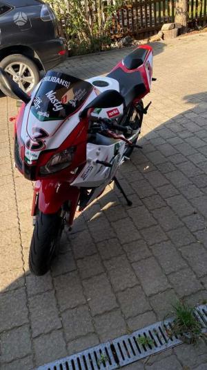 Aprilia RS 2009 Marijampole, ar dzinēja tilpumu 50.00 L un nobraukumu 23 tūkst. km par 2200 €, foto 8 vietnē AUTOMOTO.COM.LV