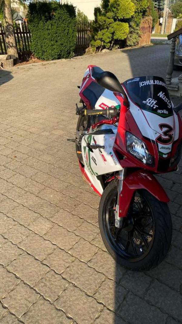 Aprilia RS 2009 Marijampole, ar dzinēja tilpumu 50.00 L un nobraukumu 23 tūkst. km par 2200 €, foto 8 vietnē AUTOMOTO.COM.LV