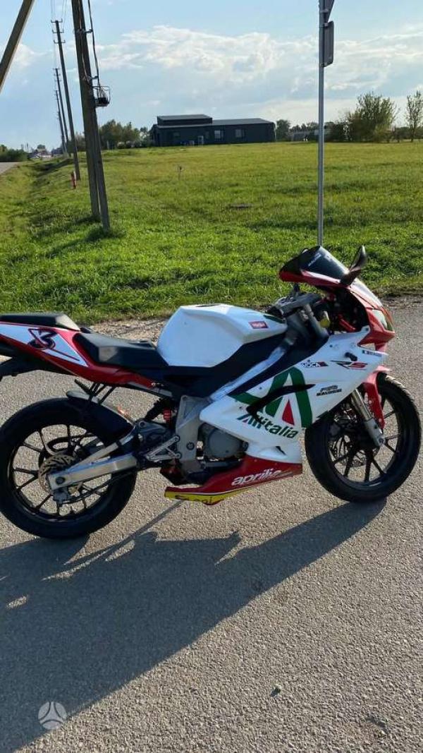 Aprilia RS 2009 Marijampole, ar dzinēja tilpumu 50.00 L un nobraukumu 23 tūkst. km par 2200 €, foto 9 vietnē AUTOMOTO.COM.LV