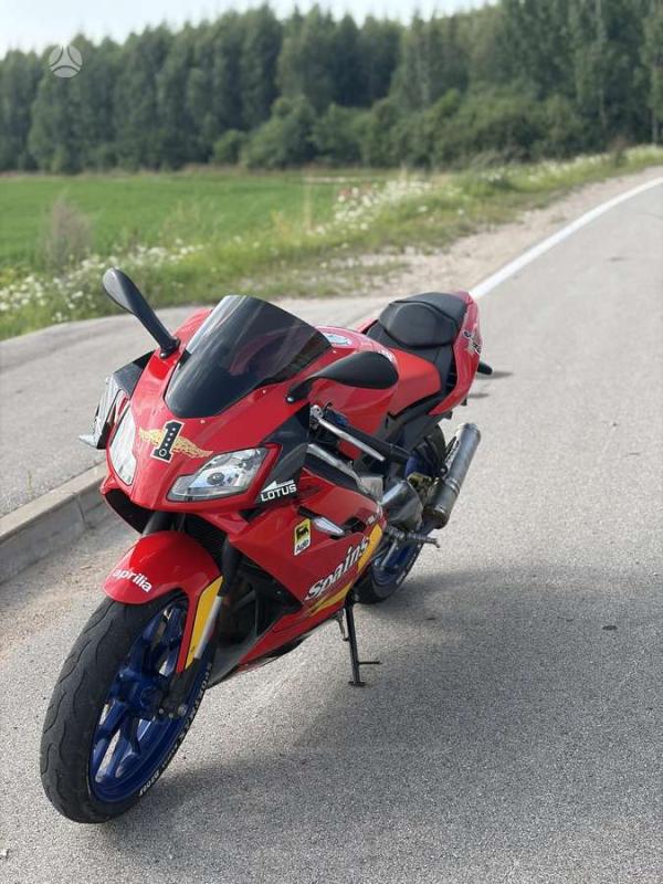 Aprilia RS 2011 Dobele, ar dzinēja tilpumu 0.13 L un nobraukumu 8 tūkst. km par 2300 €, foto 3 vietnē AUTOMOTO.COM.LV