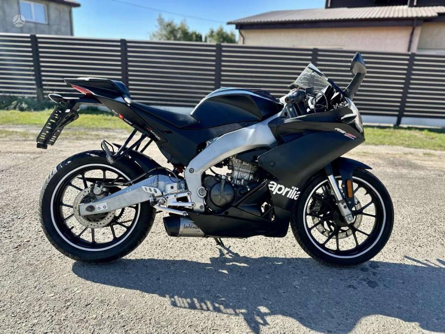 Aprilia RS 2020 in Kaunas, with an engine capacity of 0.13 L and mileage of 40 thousand km for 1800 €, photo 1 on AUTOMOTO.COM.LV