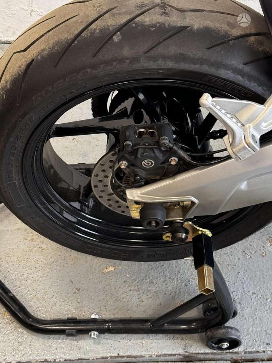 Aprilia RS 2021 in Kaunas, with an engine capacity of 0.66 L and mileage of 13 thousand km for 7200 €, photo 9 on AUTOMOTO.COM.LV