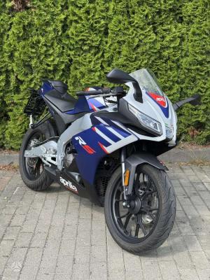 Aprilia RS 2023 Alīta, ar dzinēja tilpumu 0.13 L un nobraukumu 6 tūkst. km par 3195 €, foto 1 vietnē AUTOMOTO.COM.LV