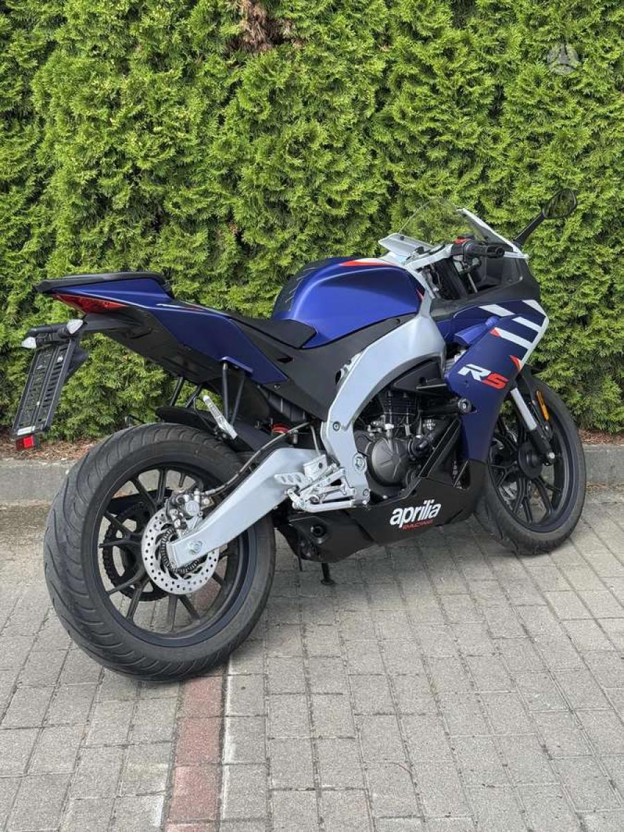 Aprilia RS 2023 Alīta, ar dzinēja tilpumu 0.13 L un nobraukumu 6 tūkst. km par 3195 €, foto 4 vietnē AUTOMOTO.COM.LV