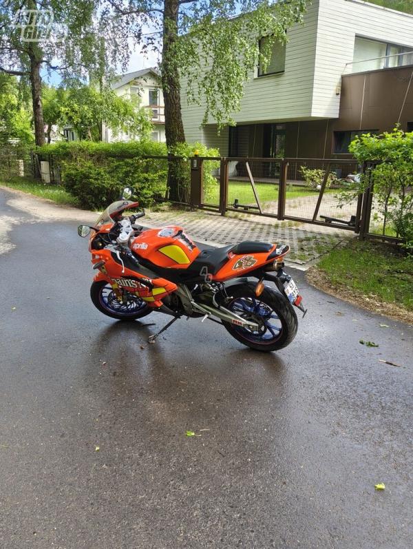 Red Aprilia RS 2007 in Vilnius, with an engine capacity of 0.05 L and mileage of 20 thousand km for 900 €, photo 4 on AUTOMOTO.COM.LV