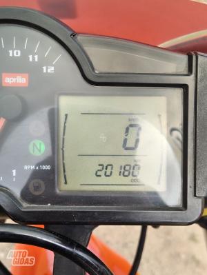 Sarkans Aprilia RS 2007 Viļņa, ar dzinēja tilpumu 0.05 L un nobraukumu 20 tūkst. km par 900 €, foto 7 vietnē AUTOMOTO.COM.LV