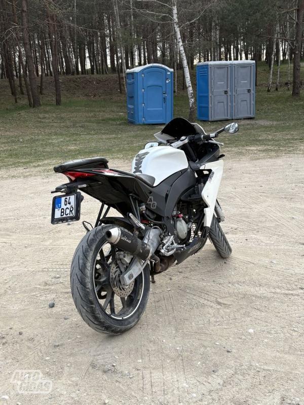Balts Aprilia RS 2012 Gargždai, ar dzinēja tilpumu 0.05 L un nobraukumu 37 tūkst. km par 1400 €, foto 5 vietnē AUTOMOTO.COM.LV