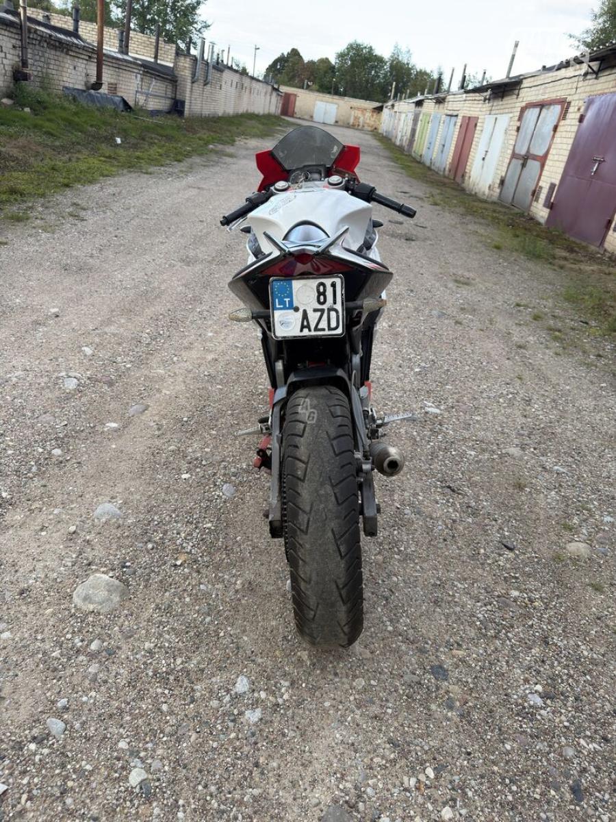 Balts Aprilia RS 2013 Viļņa, ar dzinēja tilpumu 0.05 L un nobraukumu 40 tūkst. km par 1000 €, foto 3 vietnē AUTOMOTO.COM.LV