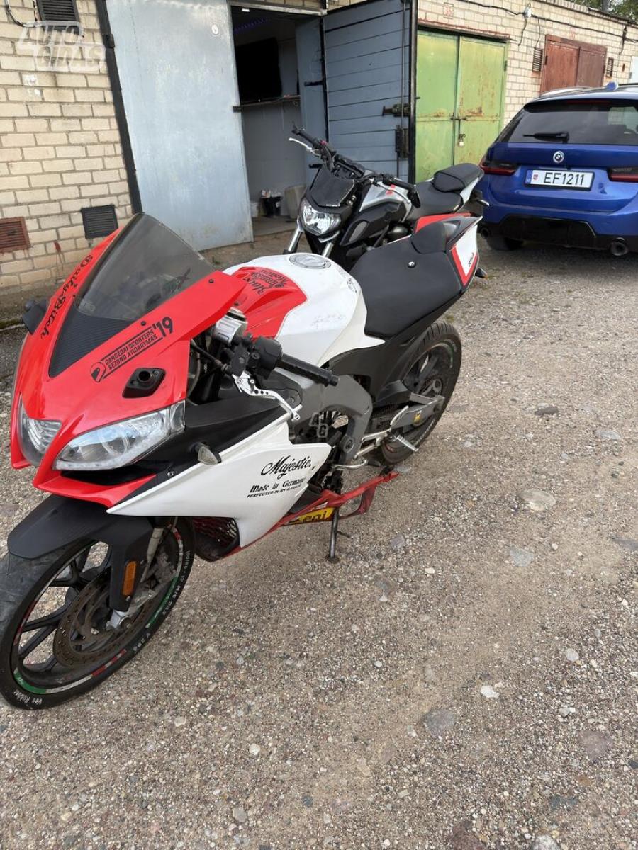 Balts Aprilia RS 2013 Viļņa, ar dzinēja tilpumu 0.05 L un nobraukumu 40 tūkst. km par 1000 €, foto 5 vietnē AUTOMOTO.COM.LV