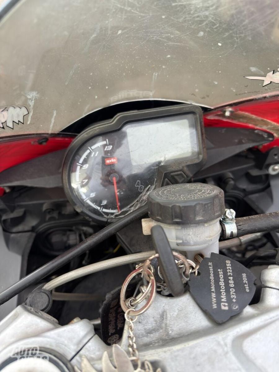 Balts Aprilia RS 2013 Viļņa, ar dzinēja tilpumu 0.05 L un nobraukumu 40 tūkst. km par 1000 €, foto 10 vietnē AUTOMOTO.COM.LV