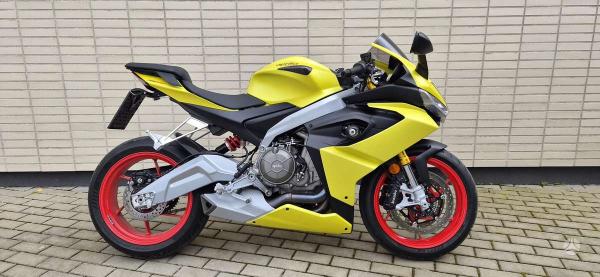 Dzeltens Aprilia RS 2025 Viļņa, ar dzinēja tilpumu 0.66 L un nobraukumu 4 tūkst. km par 8000 €, foto 3 vietnē AUTOMOTO.COM.LV