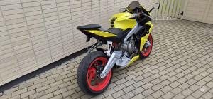 Dzeltens Aprilia RS 2025 Viļņa, ar dzinēja tilpumu 0.66 L un nobraukumu 4 tūkst. km par 8000 €, foto 5 vietnē AUTOMOTO.COM.LV