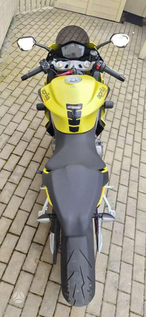 Dzeltens Aprilia RS 2025 Viļņa, ar dzinēja tilpumu 0.66 L un nobraukumu 4 tūkst. km par 8000 €, foto 6 vietnē AUTOMOTO.COM.LV