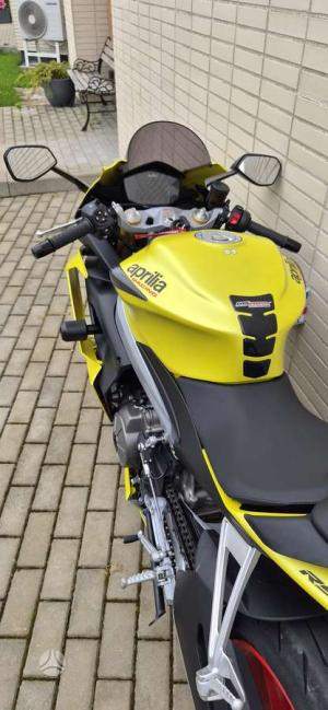 Dzeltens Aprilia RS 2025 Viļņa, ar dzinēja tilpumu 0.66 L un nobraukumu 4 tūkst. km par 8000 €, foto 16 vietnē AUTOMOTO.COM.LV