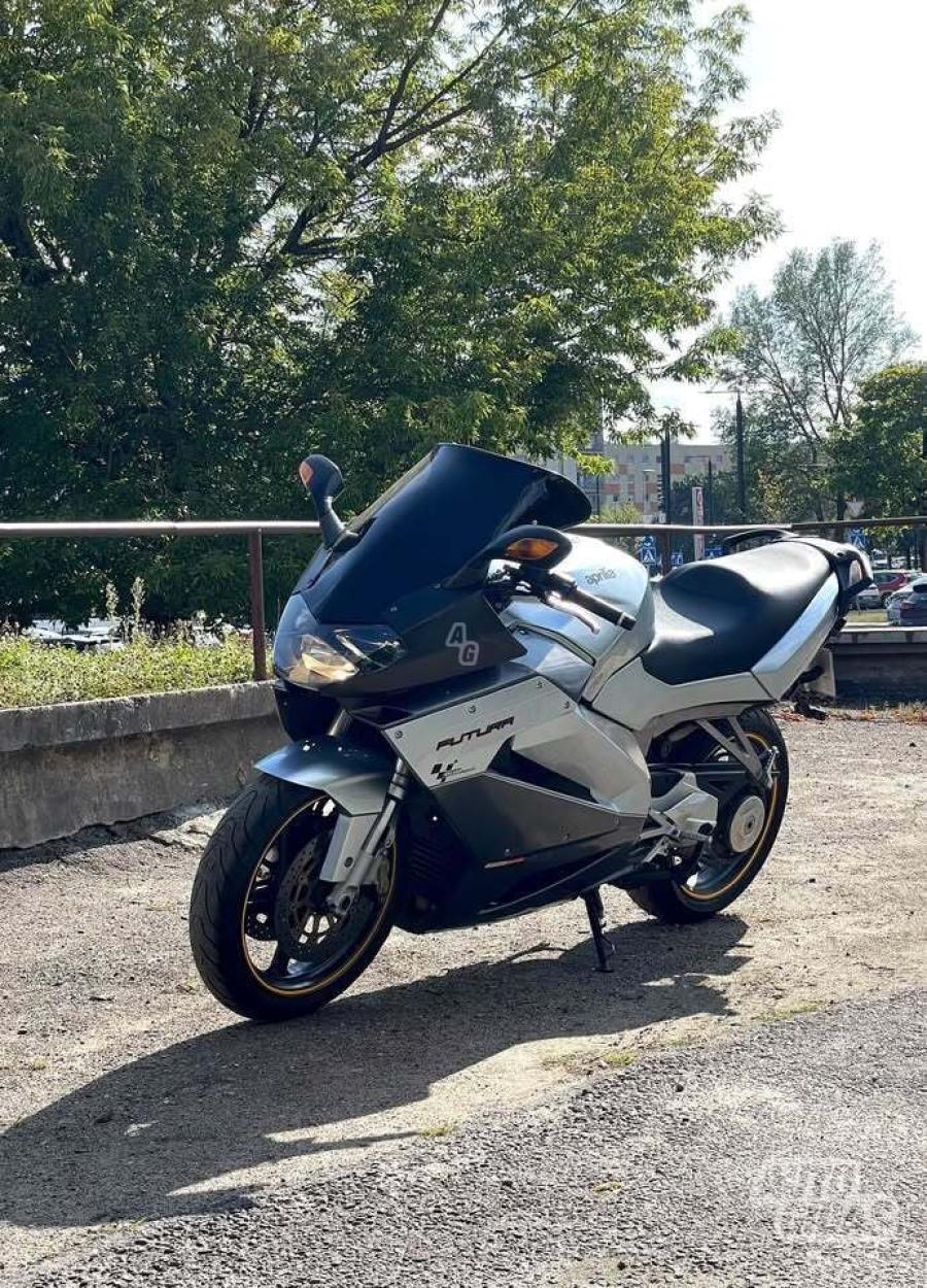 Grey Aprilia RST 2002 in Vilnius, with an engine capacity of 1.00 L and mileage of 43 thousand km for 2600 €, photo 2 on AUTOMOTO.COM.LV