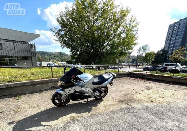 Pelēks Aprilia RST 2002 Viļņa, ar dzinēja tilpumu 1.00 L un nobraukumu 43 tūkst. km par 2600 €, foto 5 vietnē AUTOMOTO.COM.LV