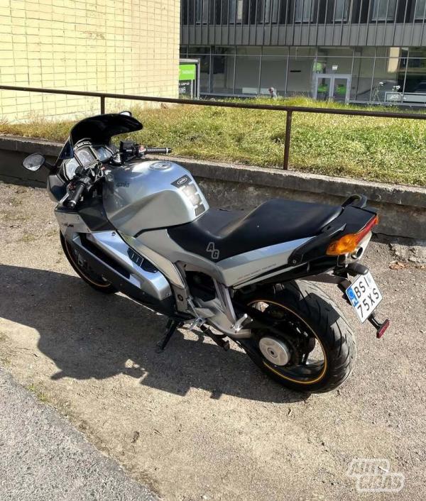 Pelēks Aprilia RST 2002 Viļņa, ar dzinēja tilpumu 1.00 L un nobraukumu 43 tūkst. km par 2600 €, foto 8 vietnē AUTOMOTO.COM.LV