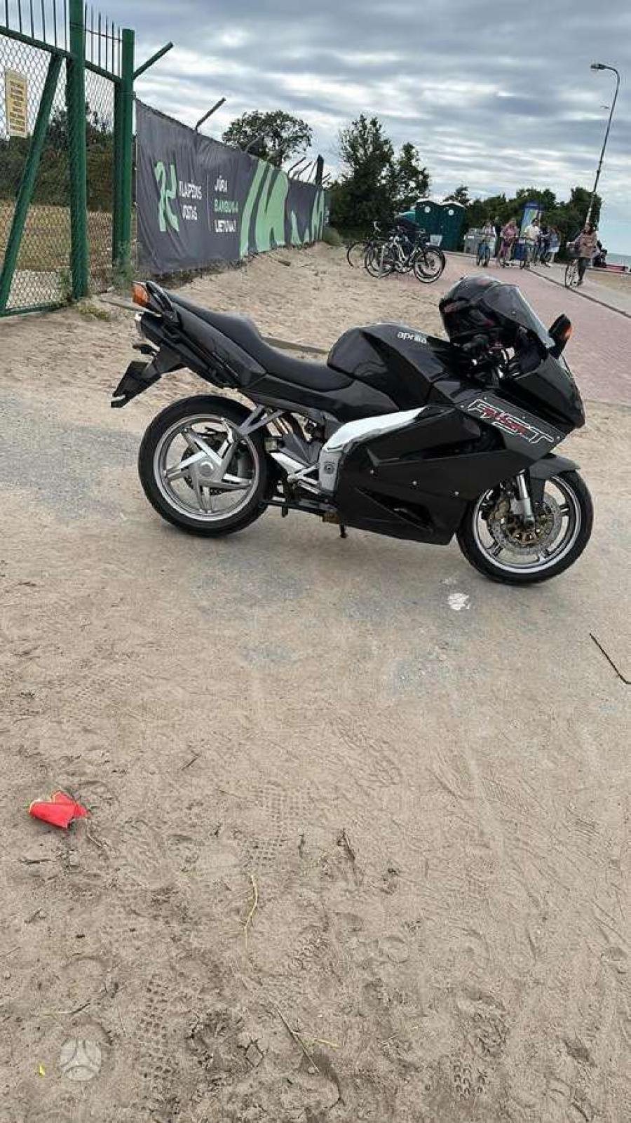 Grey Aprilia RST 2002 in Klaipeda, with an engine capacity of 1.00 L and mileage of 63 thousand km for 2400 €, photo 9 on AUTOMOTO.COM.LV