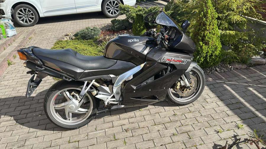 Grey Aprilia RST 2002 in Klaipeda, with an engine capacity of 1.00 L and mileage of 63 thousand km for 2400 €, photo 12 on AUTOMOTO.COM.LV